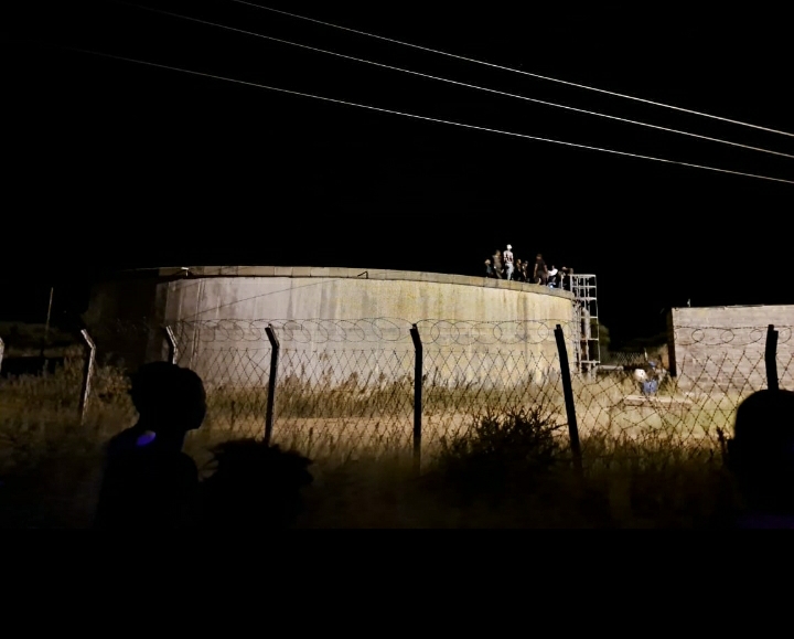 SAPS Search and Rescue saves a man from a dam in Delportshoop - South ...
